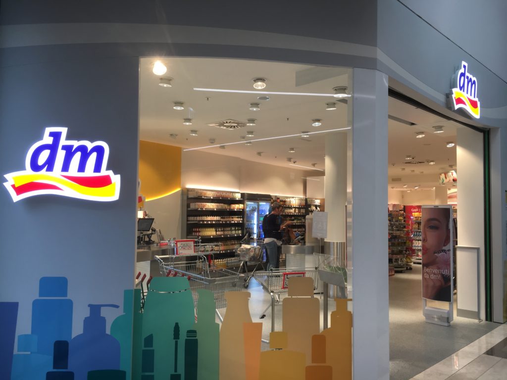 Erste dm-Filiale in Südtirol enttäuscht viele Kunden - UnserTirol24