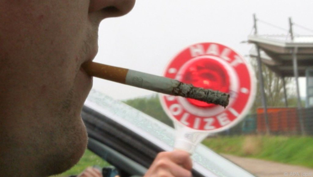 Rauchverbot im Auto kann ab sofort sanktioniert werden - UnserTirol24