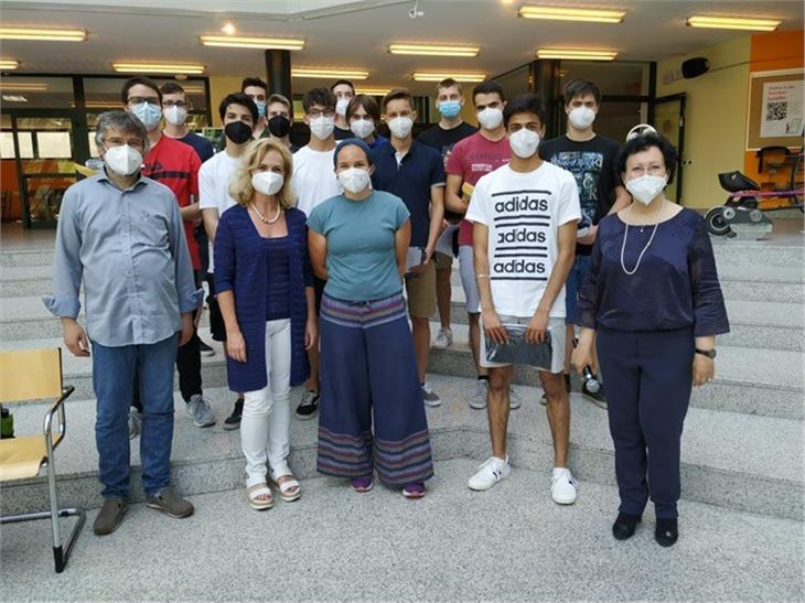 Mathematik-, Informatik-, Physik und Chemie-Olympiade abgeschlossen ...