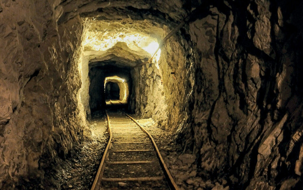 Visita alle antiche miniere di Rumo - UnserTirol24