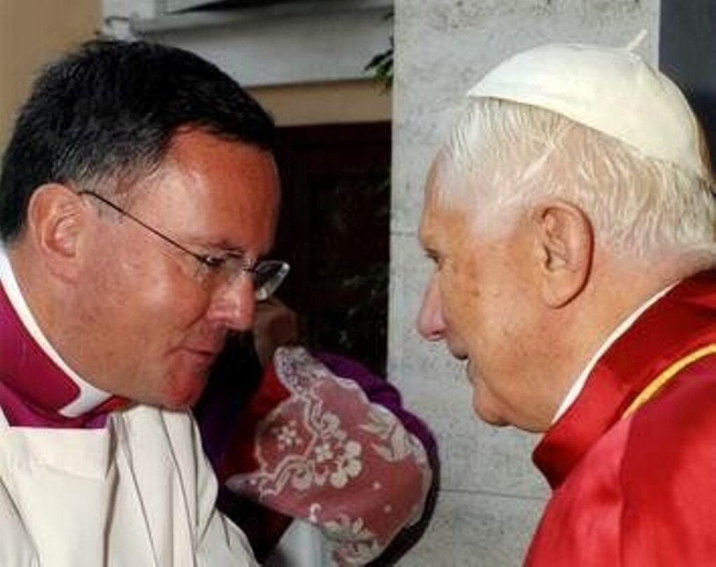 Papa Ratzinger, il ricordo di Don Giulio Viviani - UnserTirol24