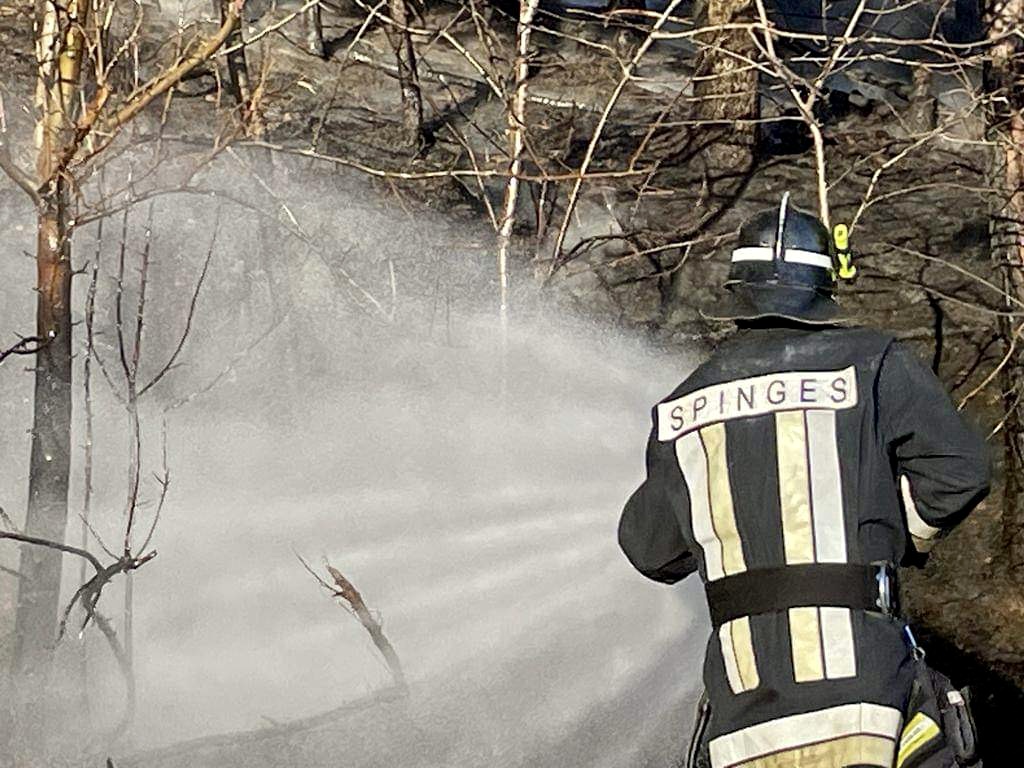 Beginnender Waldbrand im Eisacktal - UnserTirol24