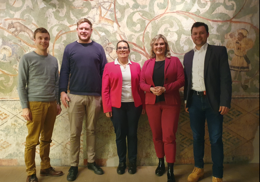 Reform des Dritten Sektors, Senkung des Wahlalters und Arbeit ...