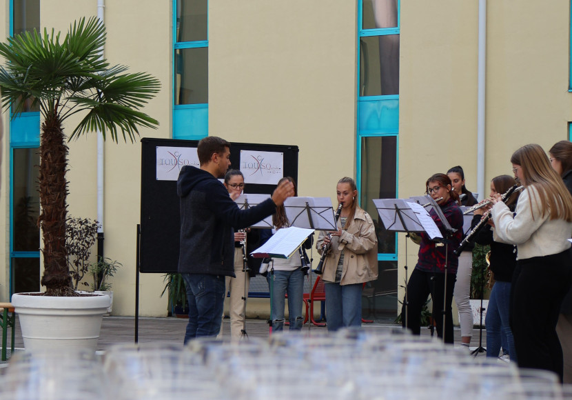 „Bistro Roen“ feierlich eröffnet - UnserTirol24
