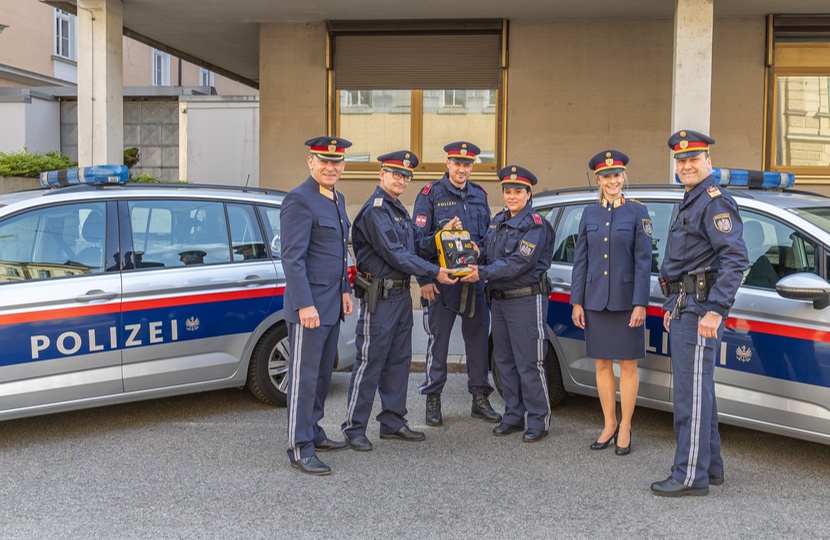 Flächendeckende Ausstattung der Bundespolizei mit Defibrillatoren ...