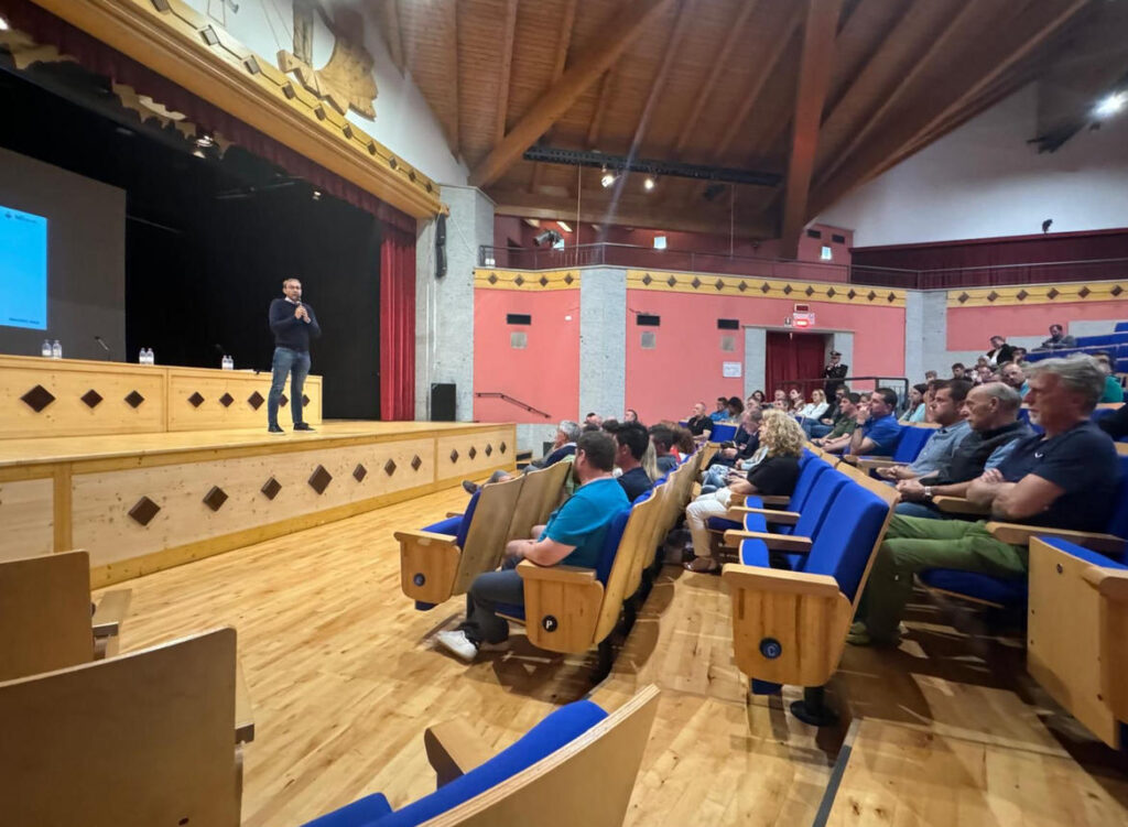 Orsi, incontro a Dimaro - UnserTirol24